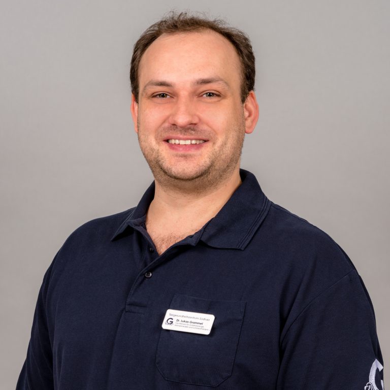 Dr. med. vet. Lukas Grammel – Tiergesundheitszentrum Südharz GmbH